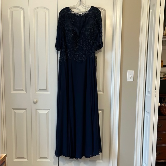 Meri Lee by MGNY | Dresses | Elegant Navy Evening Gown | Poshmark